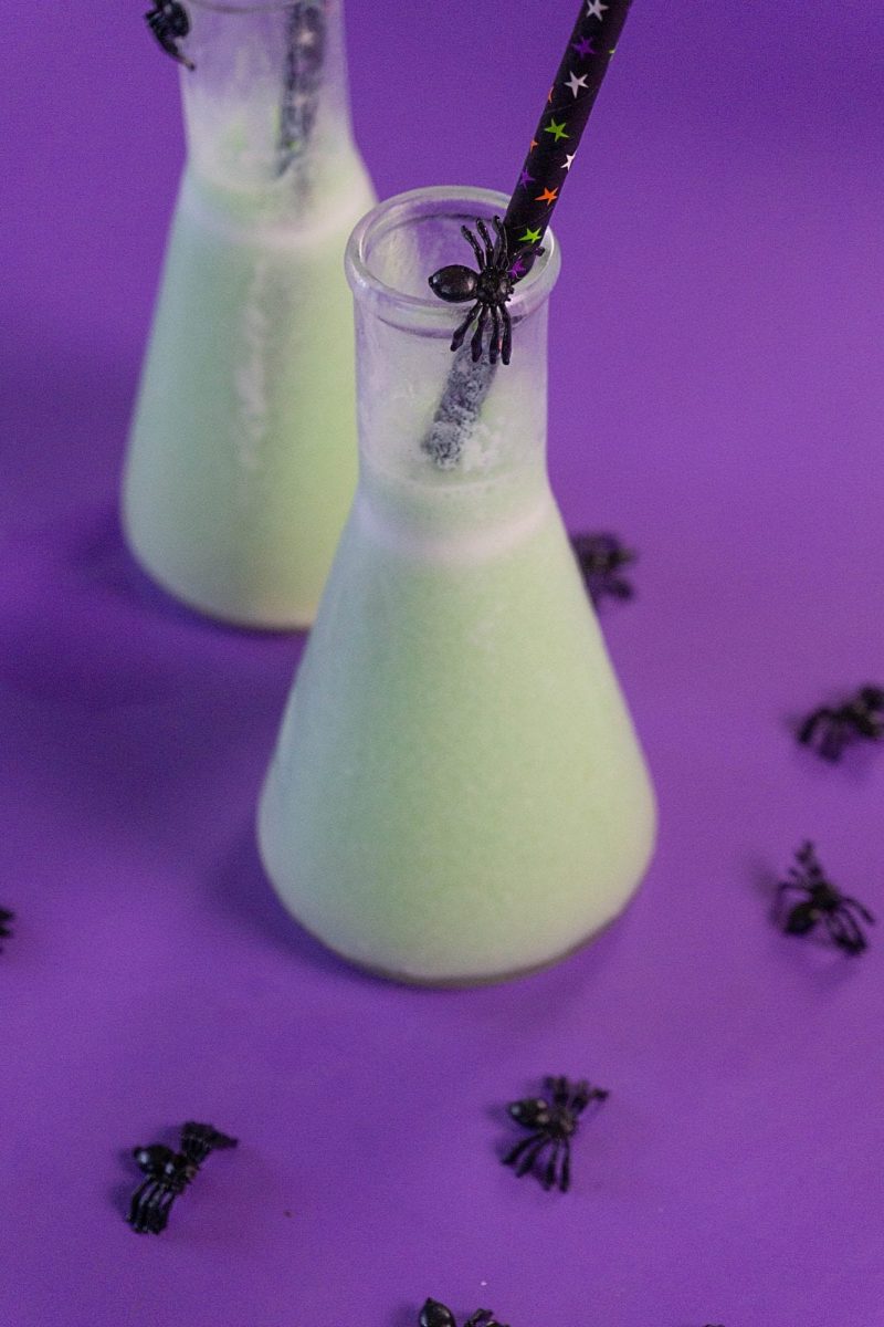 13 Festive Halloween Party Cocktails - A Crazy Family