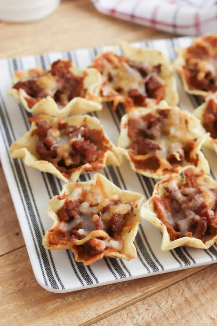 Nacho Cups: Easy Appetizer Idea for a Party - A Crazy Family