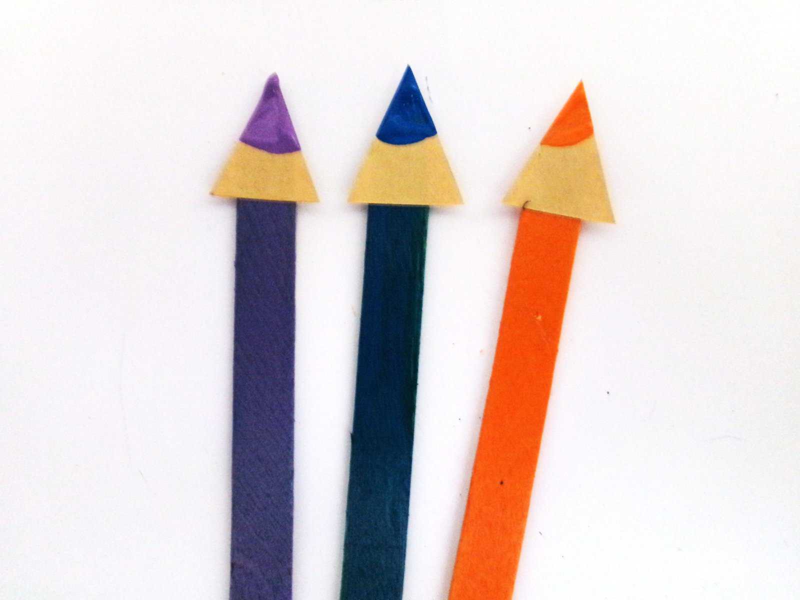 Colored Pencils Craft - A Crazy Family