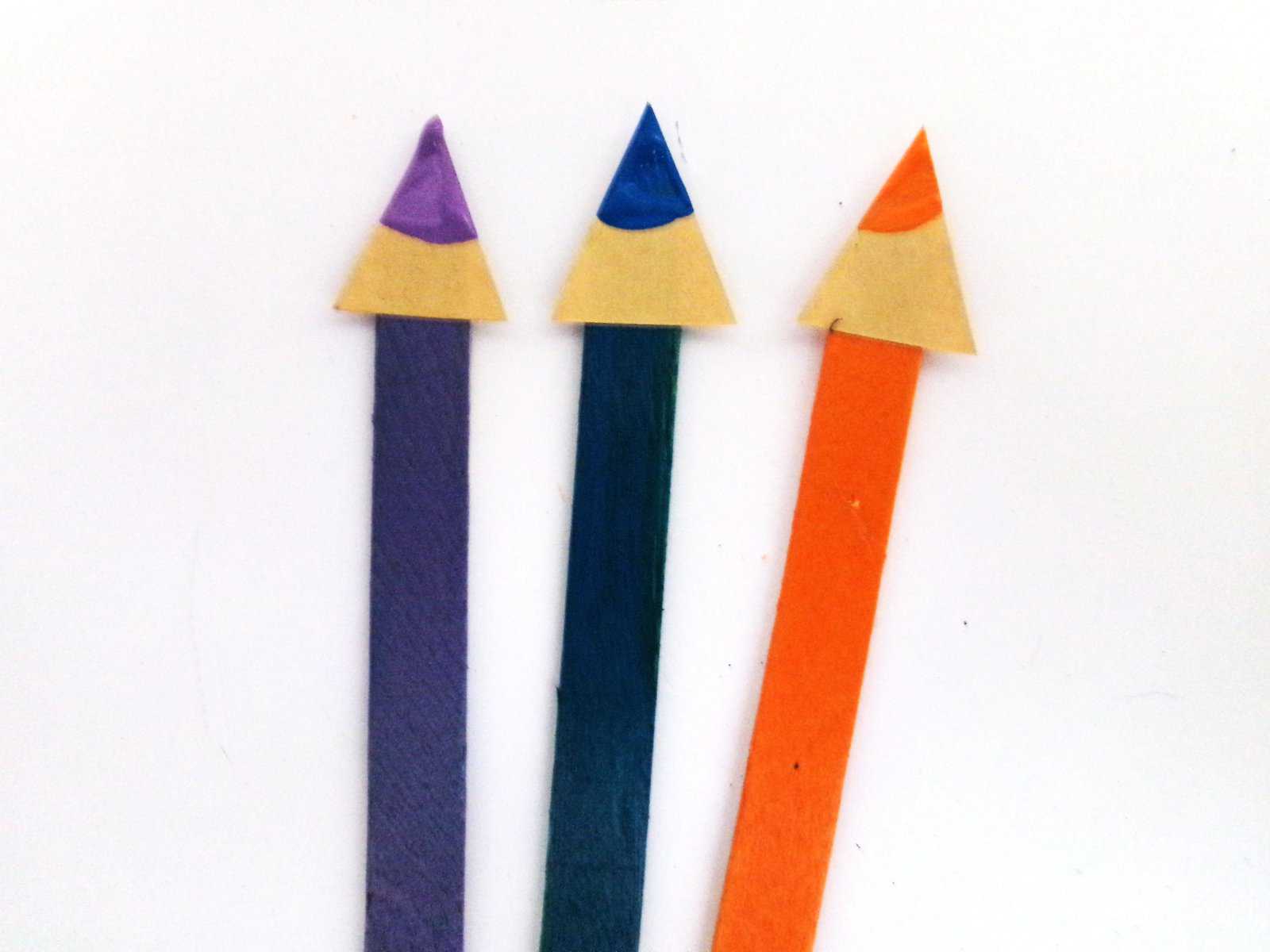 Colored Pencils Craft - A Crazy Family