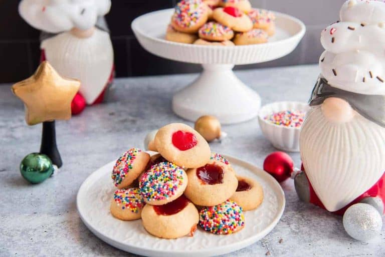 35 Eye-Catching Colorful Cookies to Brighten Your Day - A Crazy Family