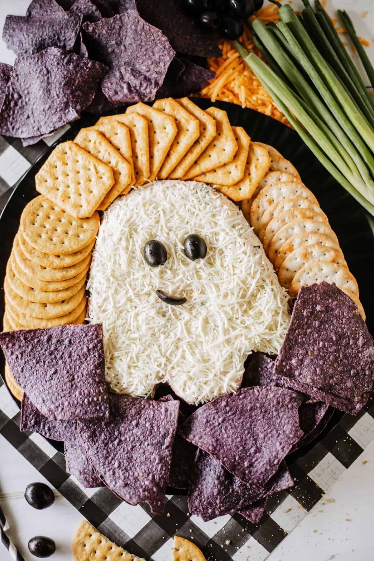 60+ Disgustingly Delicious Halloween Party Foods - A Crazy Family