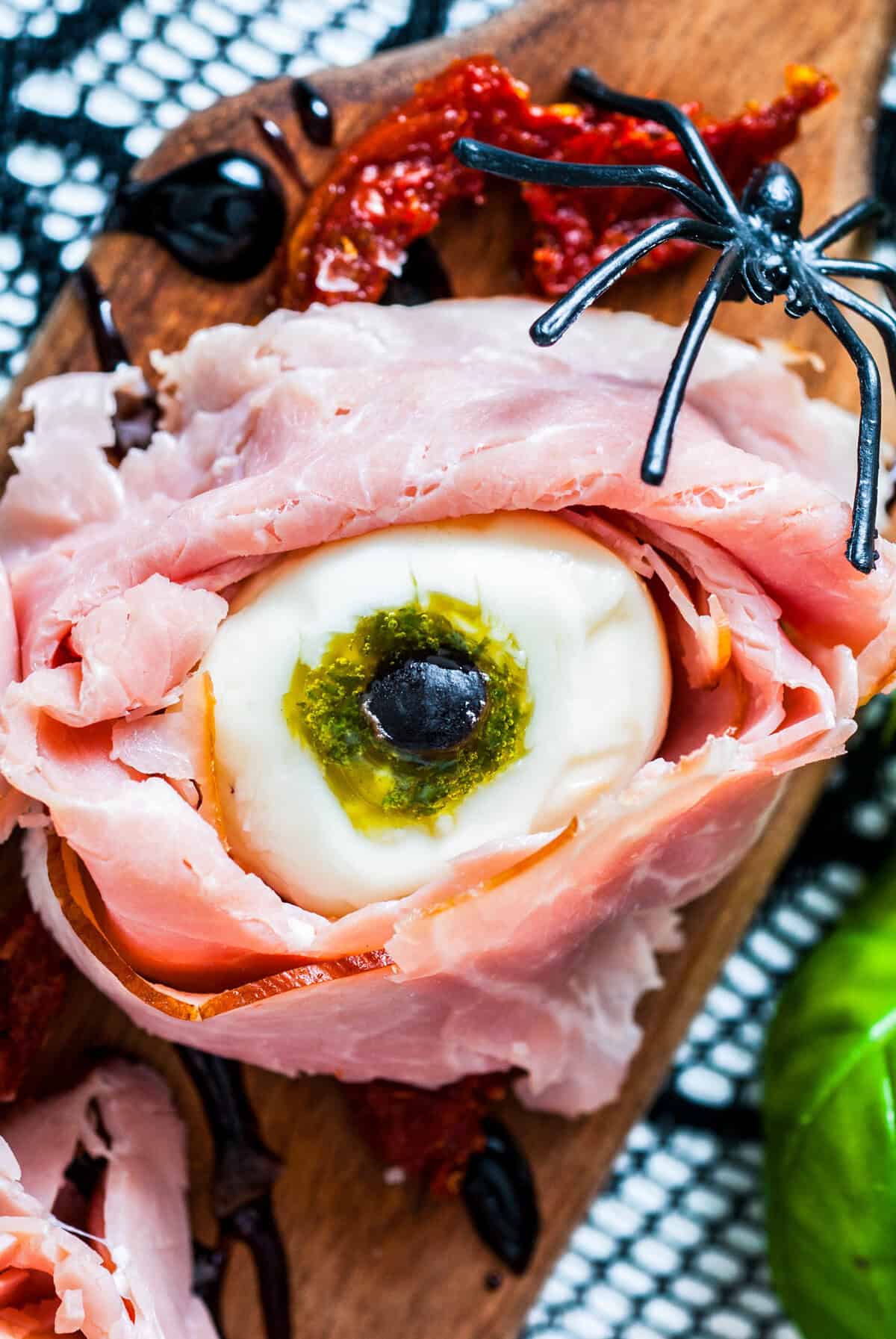60+ Disgustingly Delicious Halloween Party Foods - A Crazy Family