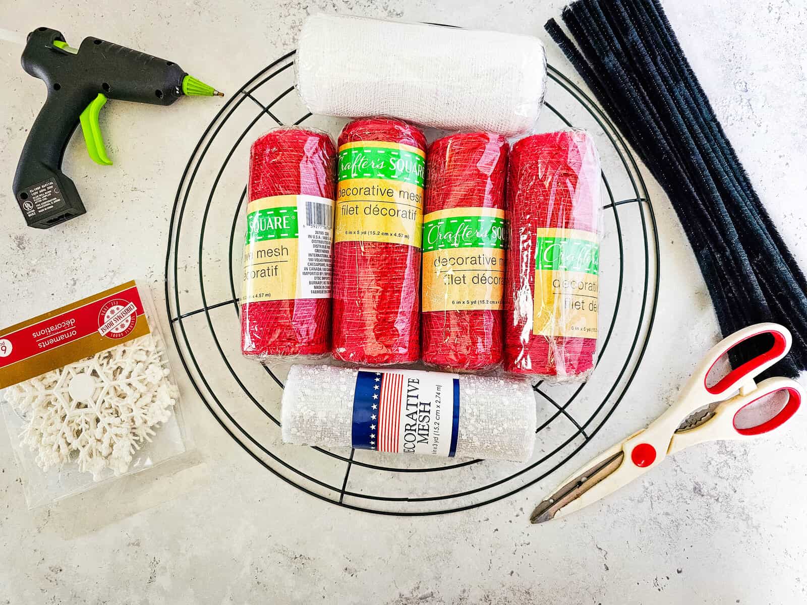 Mesh Christmas Wreath - A Crazy Family