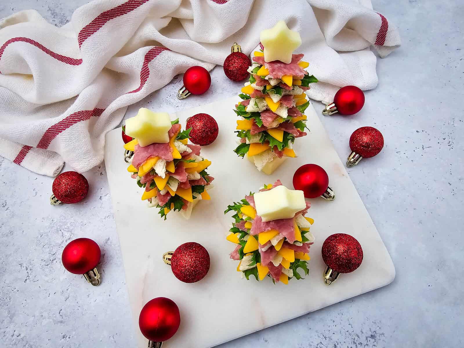 Kid-Friendly Christmas Tree Sandwiches for Parties and Lunchboxes - A ...